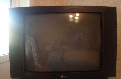 Телевизор кинескопный LG 63 см