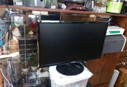 Монитор Samsung 24" S24D300H