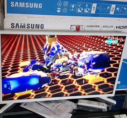 Samsung.32"(82 см),full HD.белый.доставка