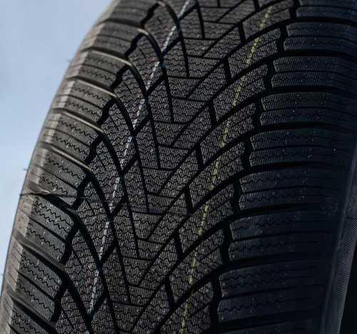 Zmax Winterhawke I 215/55 R18 99H