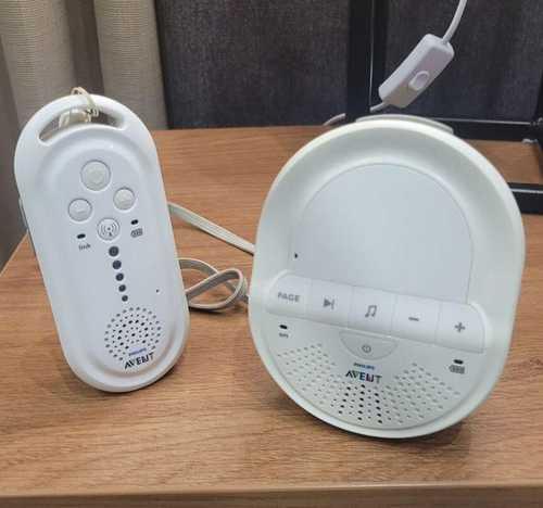 Радионяня philips avent scd506