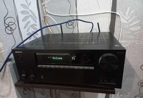 AV-ресивер Onkyo HT-R997