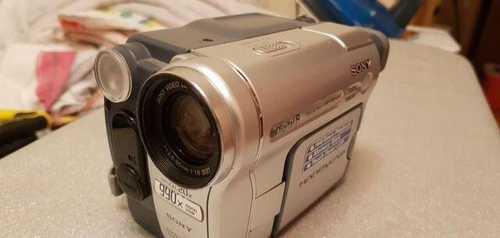 Видеокамера Sony DCR-trv460e