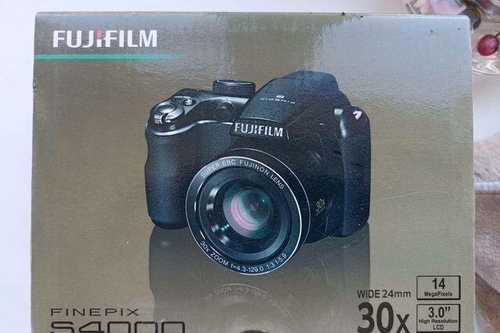 Фотоаппарат суперзум Fujifilm Finepix S4000