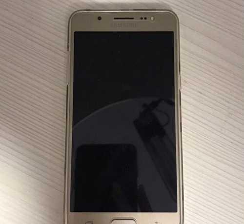 Телефон Samsung galaxy j5 2016