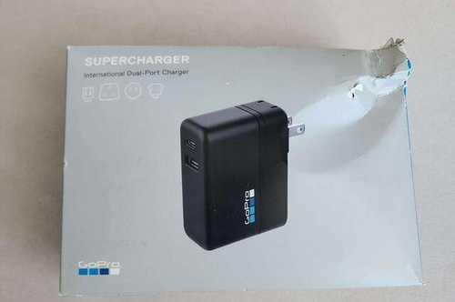 Сетевое зарядное устройство GoPro Supercharger