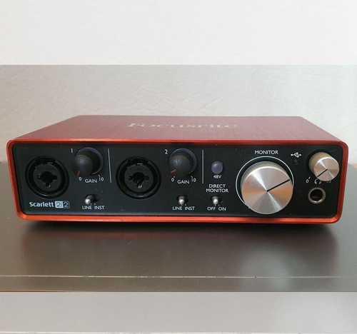 Звуковая карта focusrite scarlett 2i2