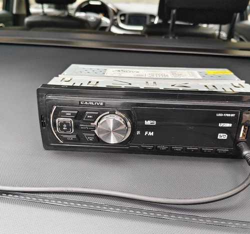 Автомагнитола 1DIN CarLive LED-1783 BT