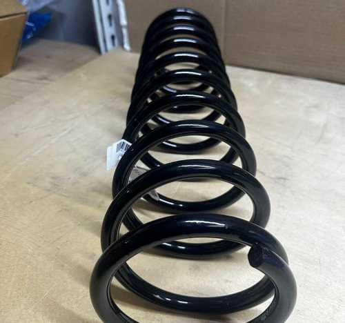 Пружина передняя Mercedes-Benz A4633210704 G-Class