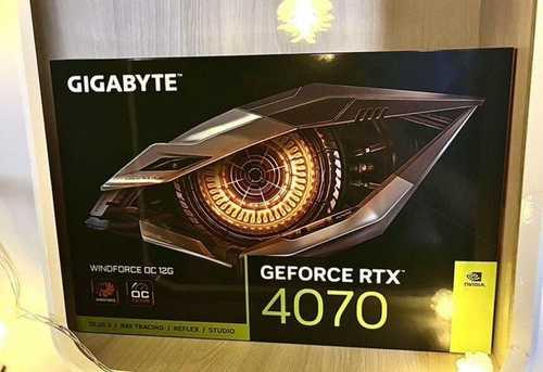 Новая Gigabyte RTX 4070 WindForce OC 12gb