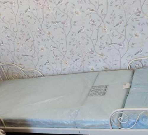 Раздвижная кровать Икеа с матрасом IKEA