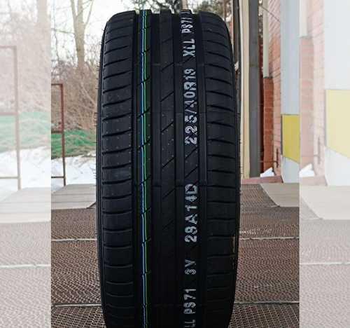 Kumho Ecsta PS71 265/50 R20 111W