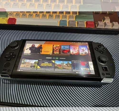 Gpd win 4 8840u 32gb/2tb