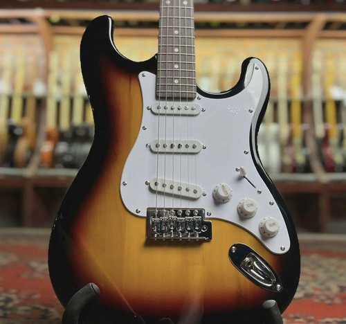 Электрогитара J&D Guitars ST-C Stratocaster SSS Su