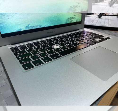 Apple Macbook Air 2012