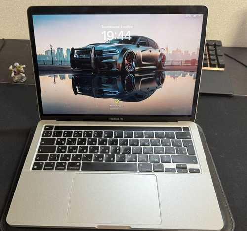 Apple MacBook pro 13 2020 M1 8GB/256GB