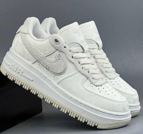 Кожанные кроссовки Nike Air Force 1 Luxe