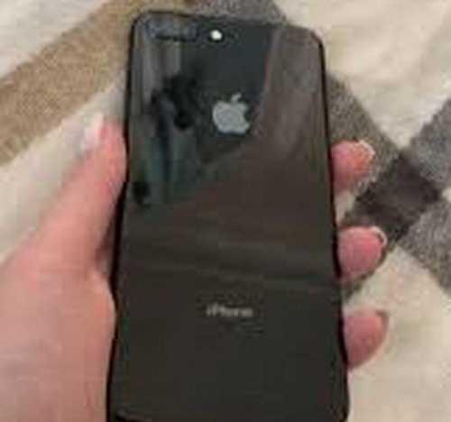 iPhone 8 Plus, 64 ГБ