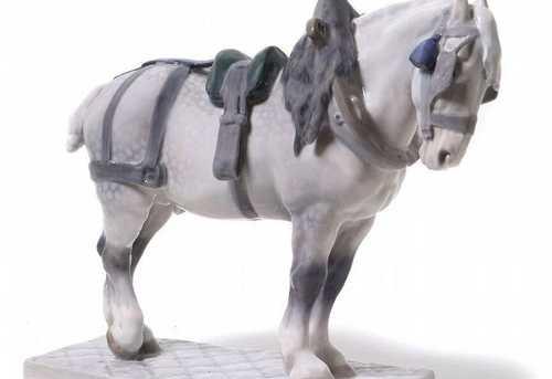 Фарфоровая фигура "Лошадь". Royal Copenhagen