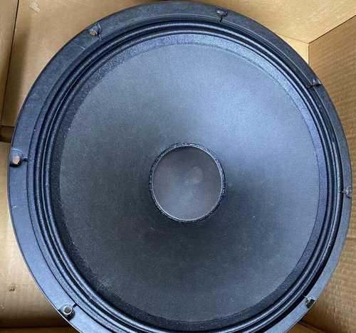 Celestion BN15-250. 15'' динамик