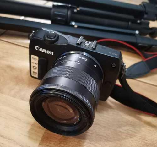 Canon eos m