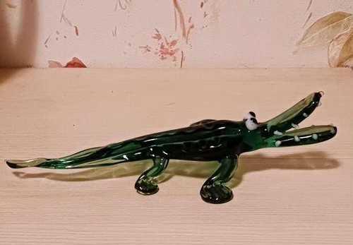 Фигурка цветное стекло Крокодил 19см