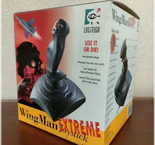 Джойстик Logitech Wingman Extreme 3002