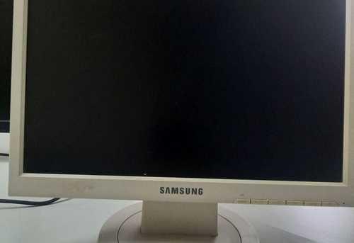 Монитор 17 дюйма Samsung
