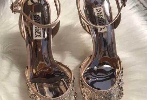 Туфли Badgley Mischka Roe