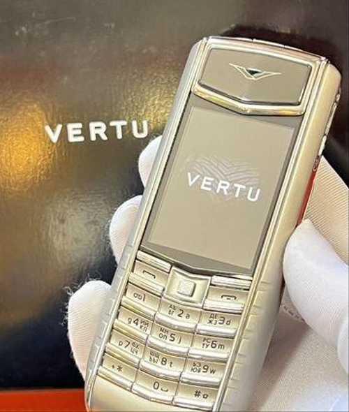 Телефон Vertu Ascent Ti. Новый