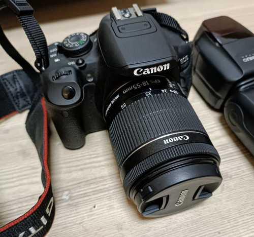 Зеркальный фотоаппарат canon eos 700d kit 18-55mm