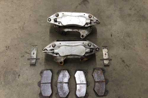 Комплект передних суппортов AP Racing CP 7545