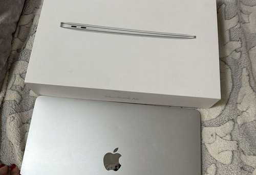Apple MacBook Air 2020 256Gb на гарантии разбитый