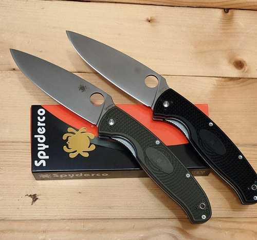 Нож Spyderco Resilience