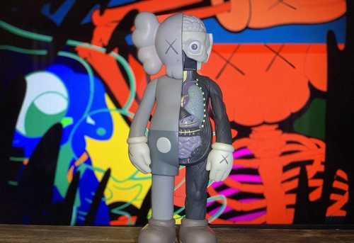 Фигурка Kaws Bearbrick