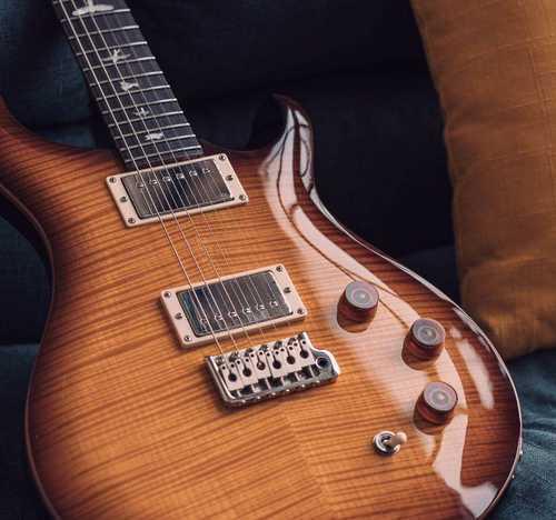 PRS SE DGT Tobacco Sunburst