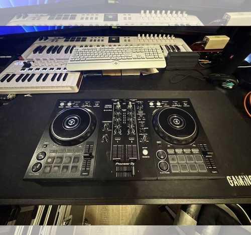 Pioneer ddj 400 (DJ контроллер)