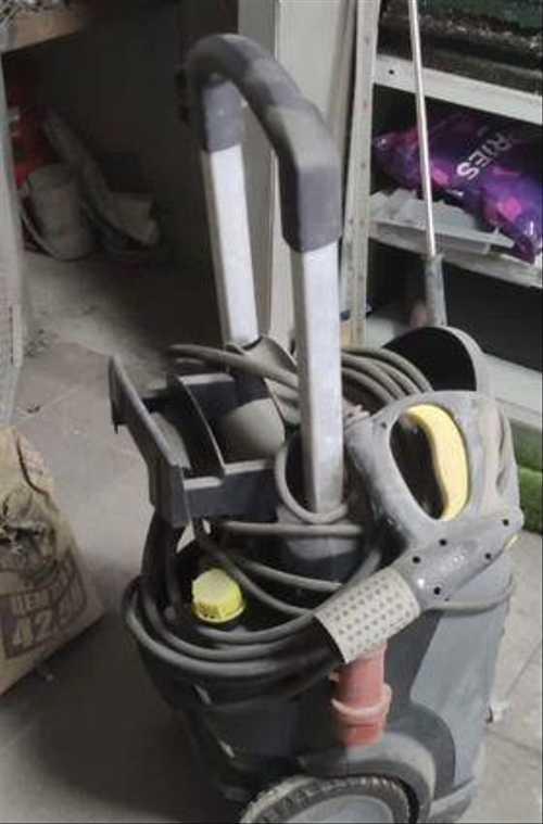 Мойка высокого давления karcher