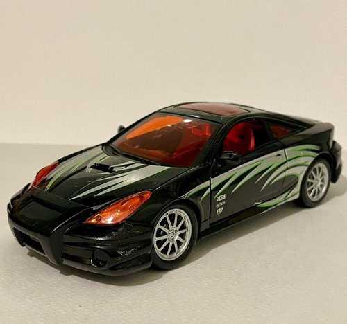 Модель Toyota Celica 1:24 Bburago