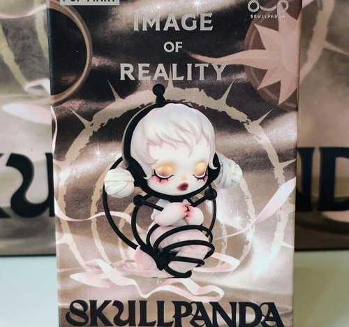 Фигурка Pop Mart Skullpanda Image of Reality