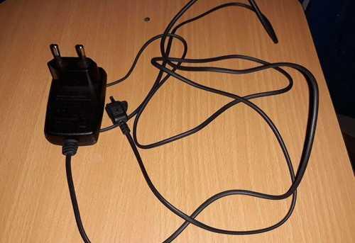 Зарядное устройство Sony-Ericsson