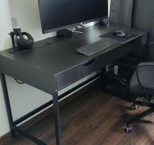 Стол IKEA Alex 132*58
