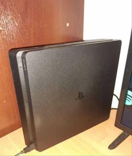 Sony playstation 4 slim