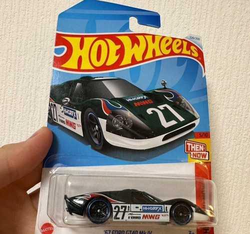 Hot wheels ford gt 40 mk.IV