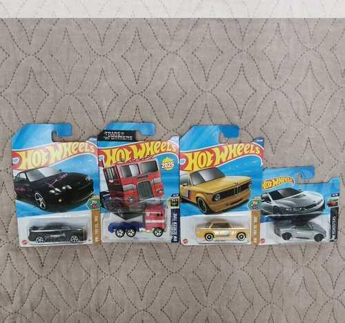 Машинки hot wheels