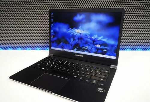 13.3" Samsung NP900X3C, 128 ГБ, Core i5-3317U, RAM 4 ГБ, Intel HD Graphics 4000