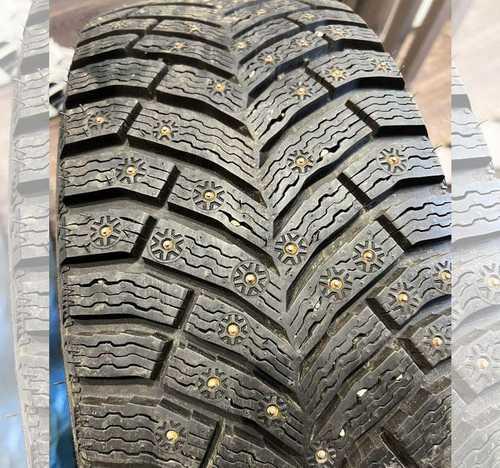 Michelin X-Ice North 4 205/60 R16