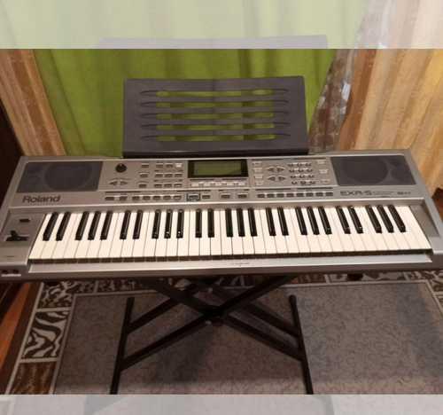 Синтезатор Roland exr-5