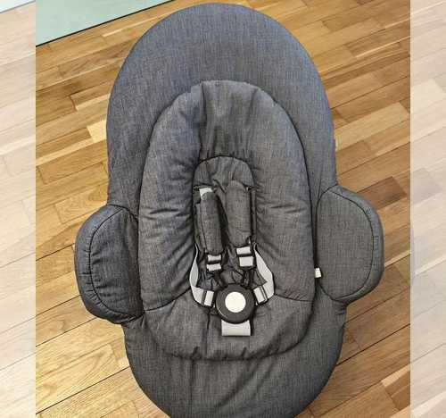 Шезлонг Stokke steps bouncer