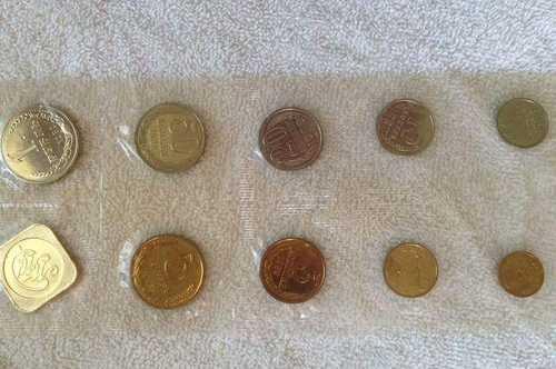 Годовые наборы монет